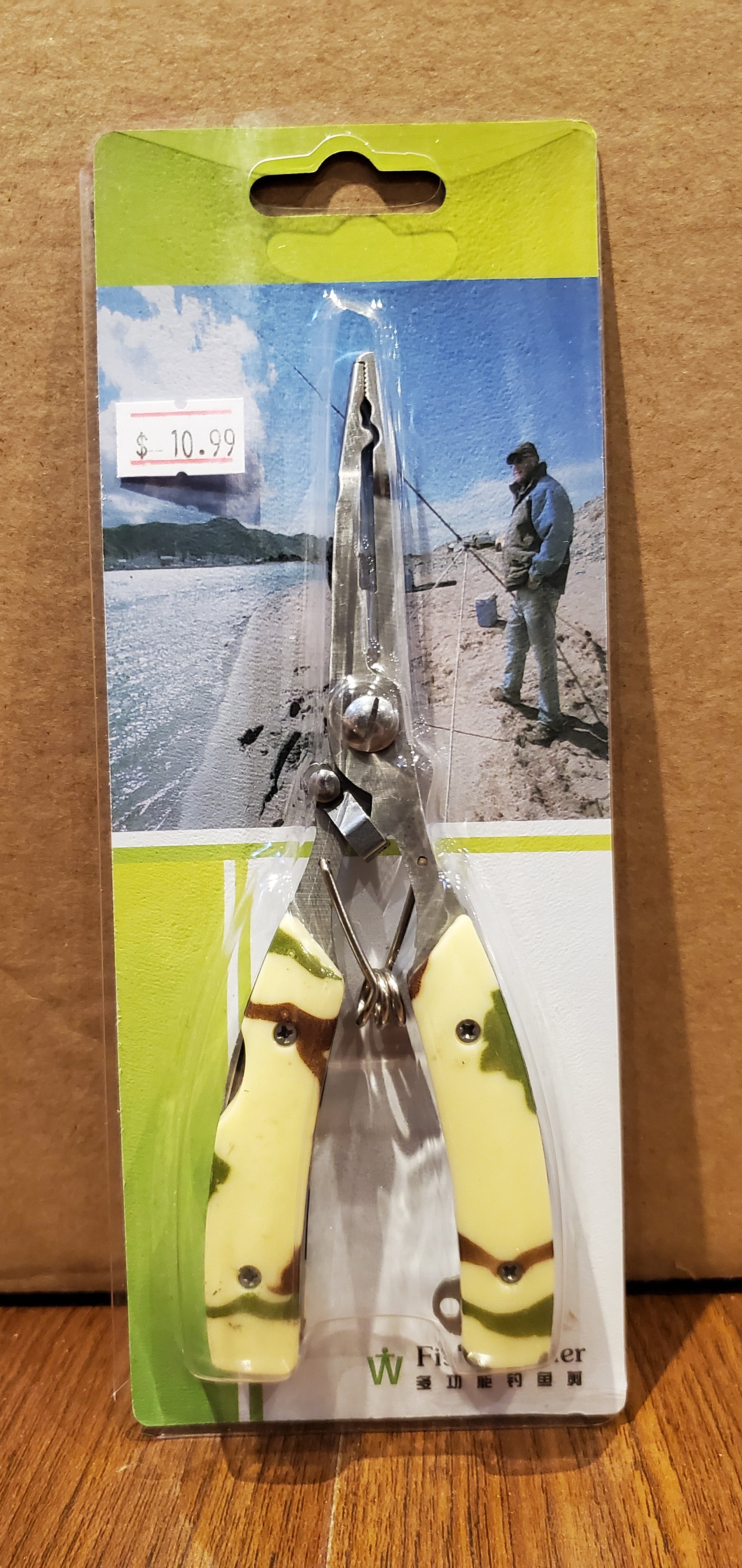 Multifunctinal FISHING MITTEN SCISSOR/FORCEP CLAMP/KNIF/SAW – Bedrock Hobby